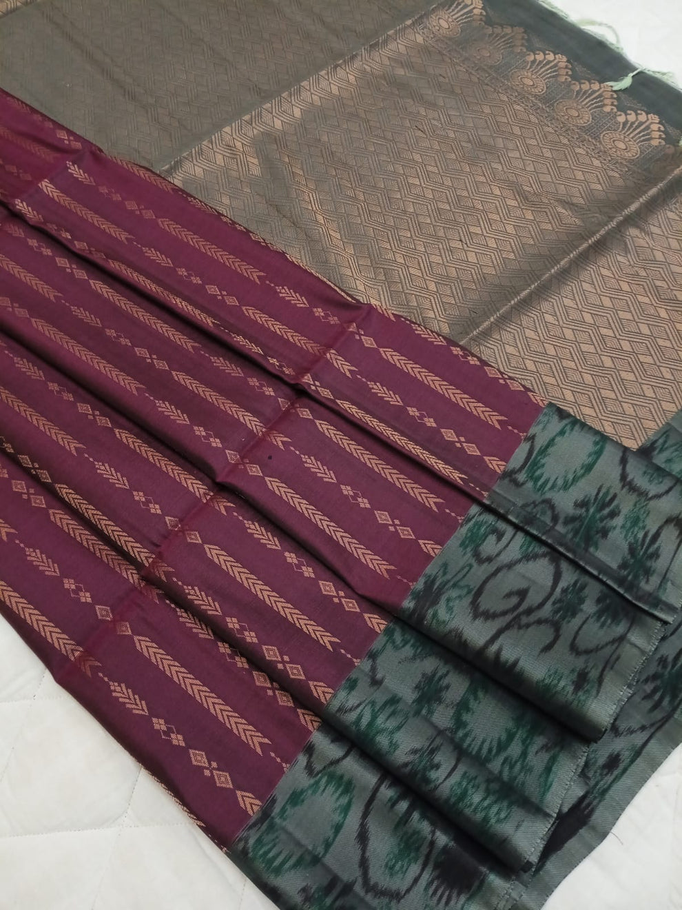 Uppada Ikkat Border – Keerthana Silks